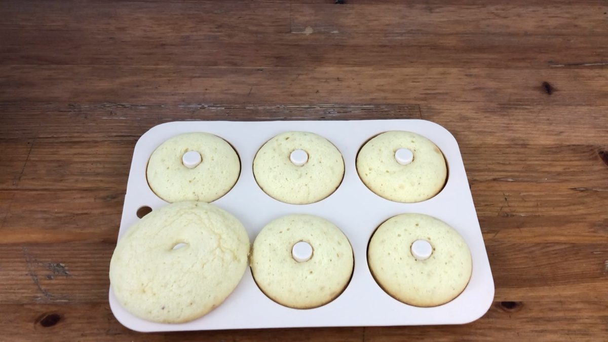 How To Make Homemade Doughnuts – British Girl Bakes