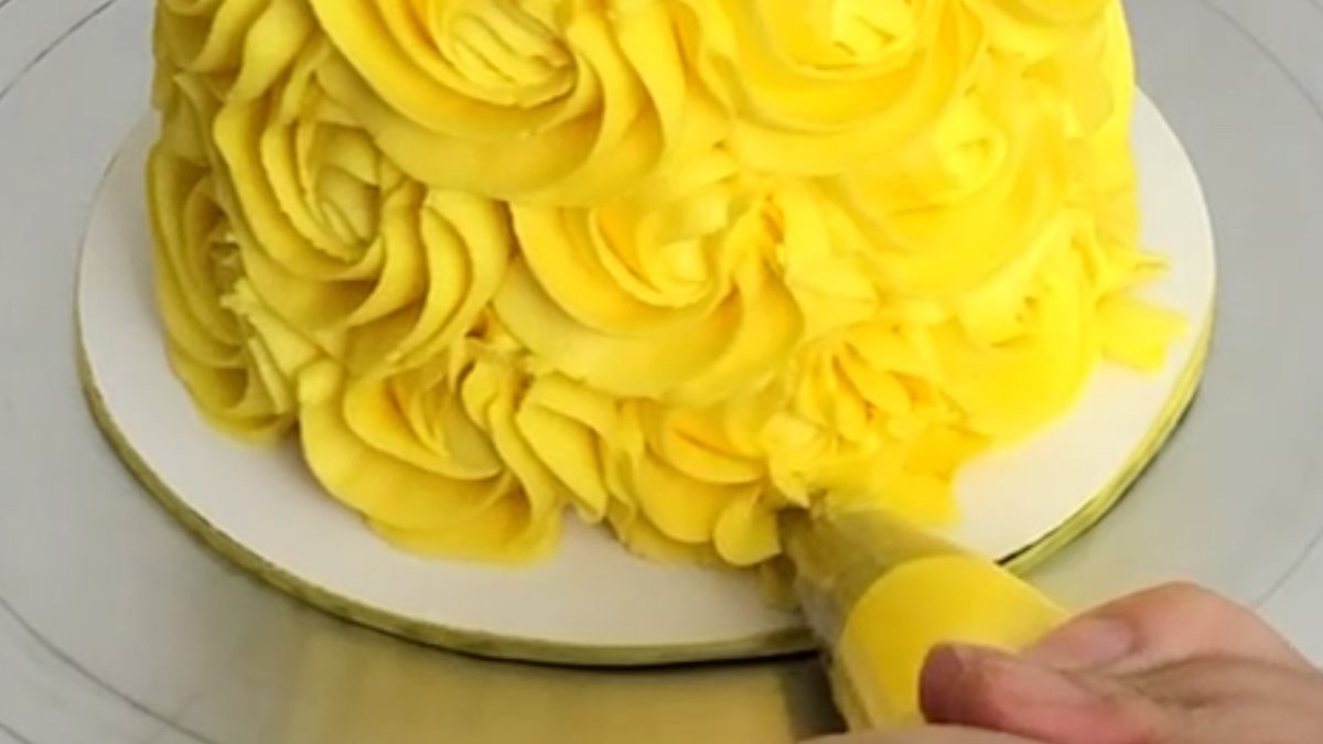 8 Ways To Use A 1M Piping Tip – British Girl Bakes