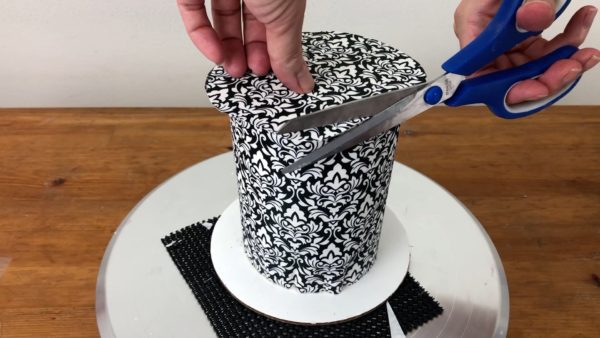 Ultimate Guide To Icing Sheets – British Girl Bakes