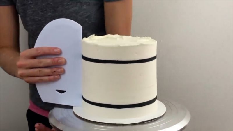 4 Secrets for Perfect Stripes on Cakes – British Girl Bakes