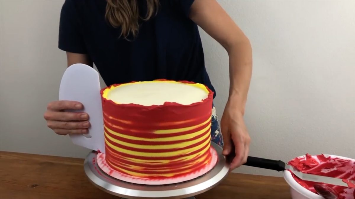 4 Secrets for Perfect Stripes on Cakes – British Girl Bakes