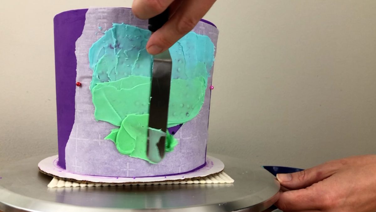 6 Ways to Decorate Cakes with Parchment Paper – British Girl Bakes