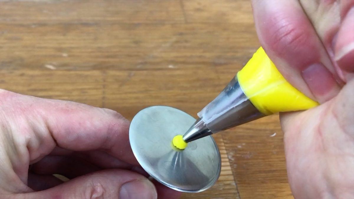 8 Ways To Use A Petal Tip – British Girl Bakes