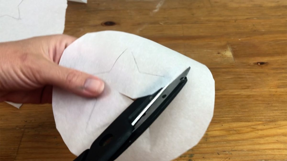 6 Ideas for Cake Decorating with Cookie Cutters – British Girl Bakes