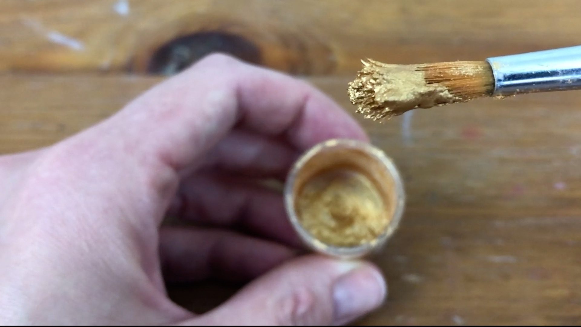 20 Ways to Decorate Gold Cakes – British Girl Bakes