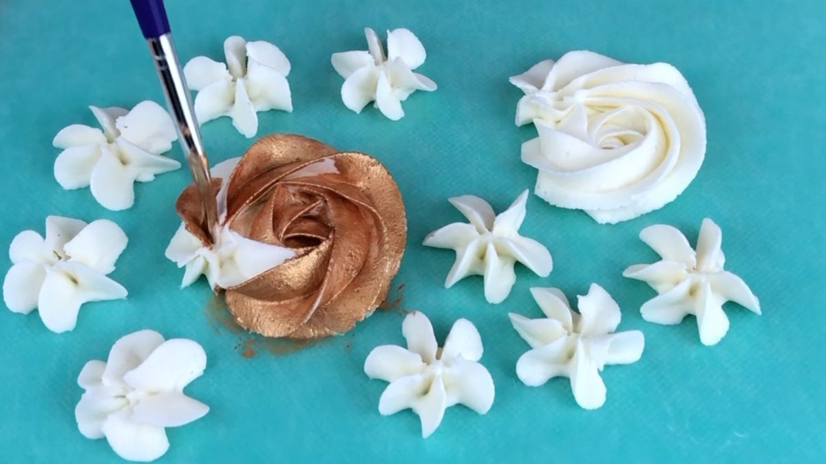 20 Ways to Decorate Gold Cakes – British Girl Bakes