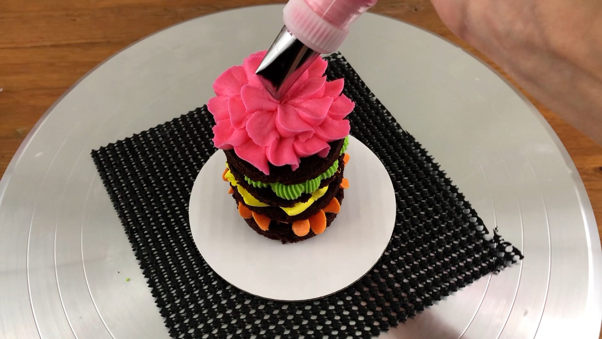 How To Make Mini Cakes – British Girl Bakes