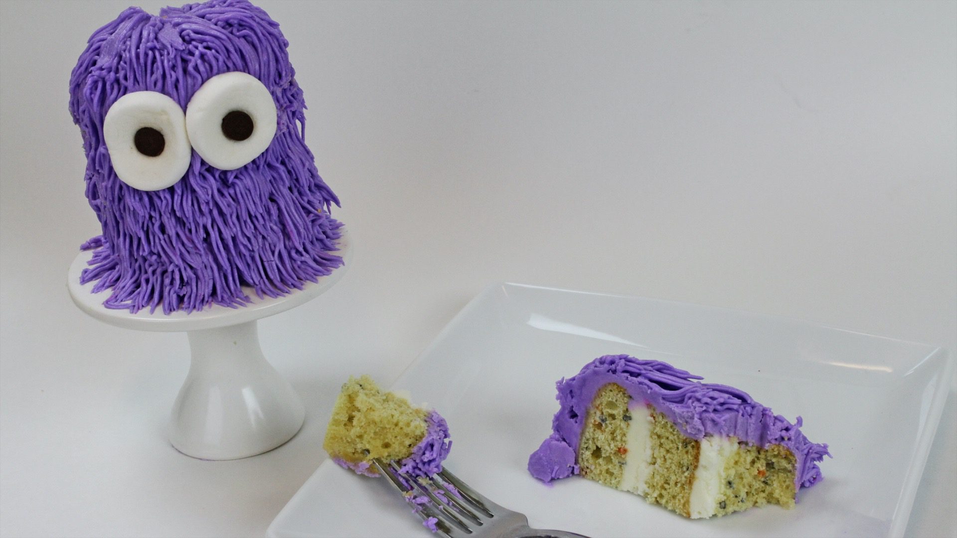 4 Ingredient Monster Cakes! – British Girl Bakes
