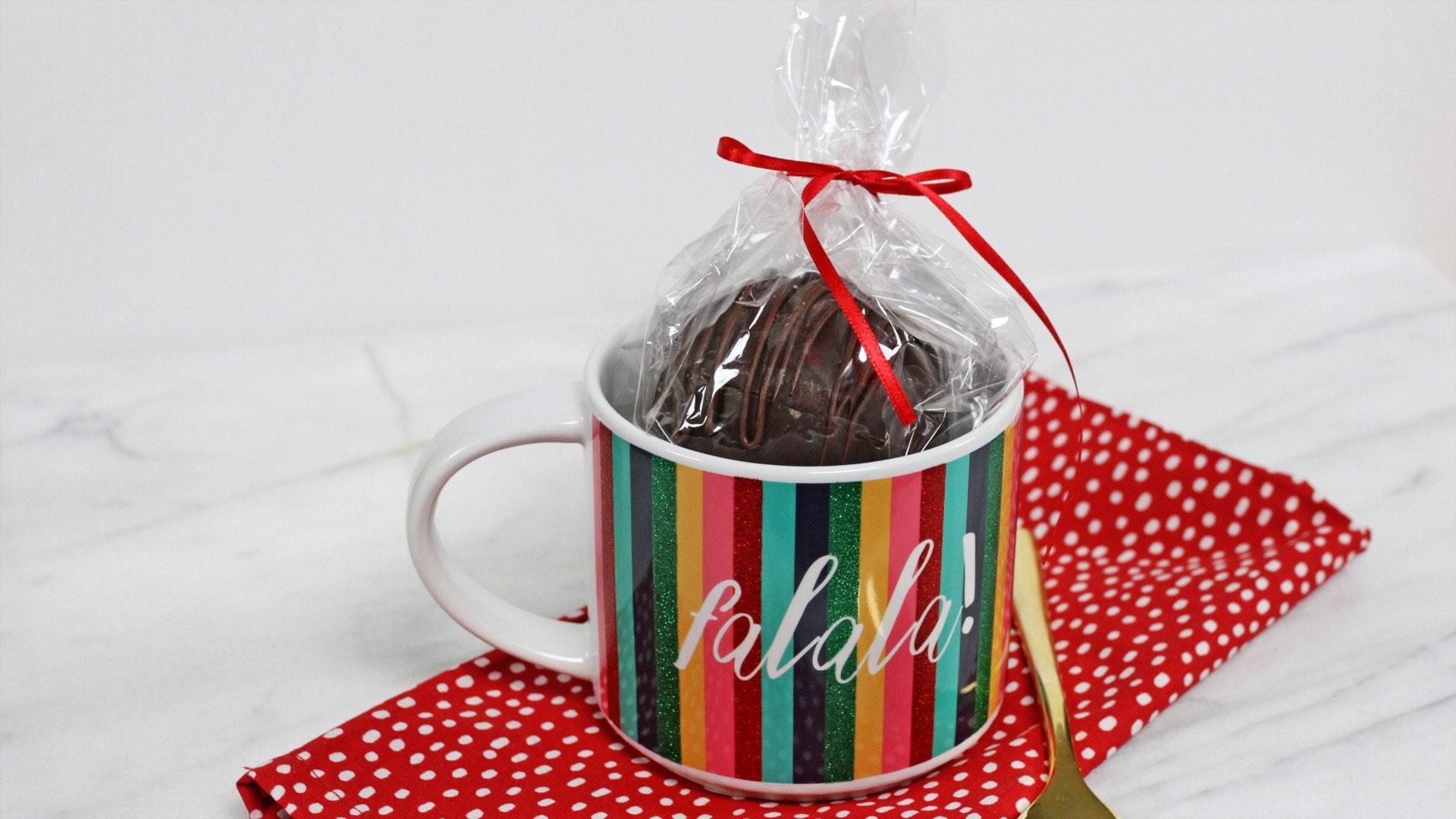 Hot Chocolate Bombs – British Girl Bakes