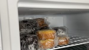 How (and Why!) to Freeze Cakes - British Girl Bakes