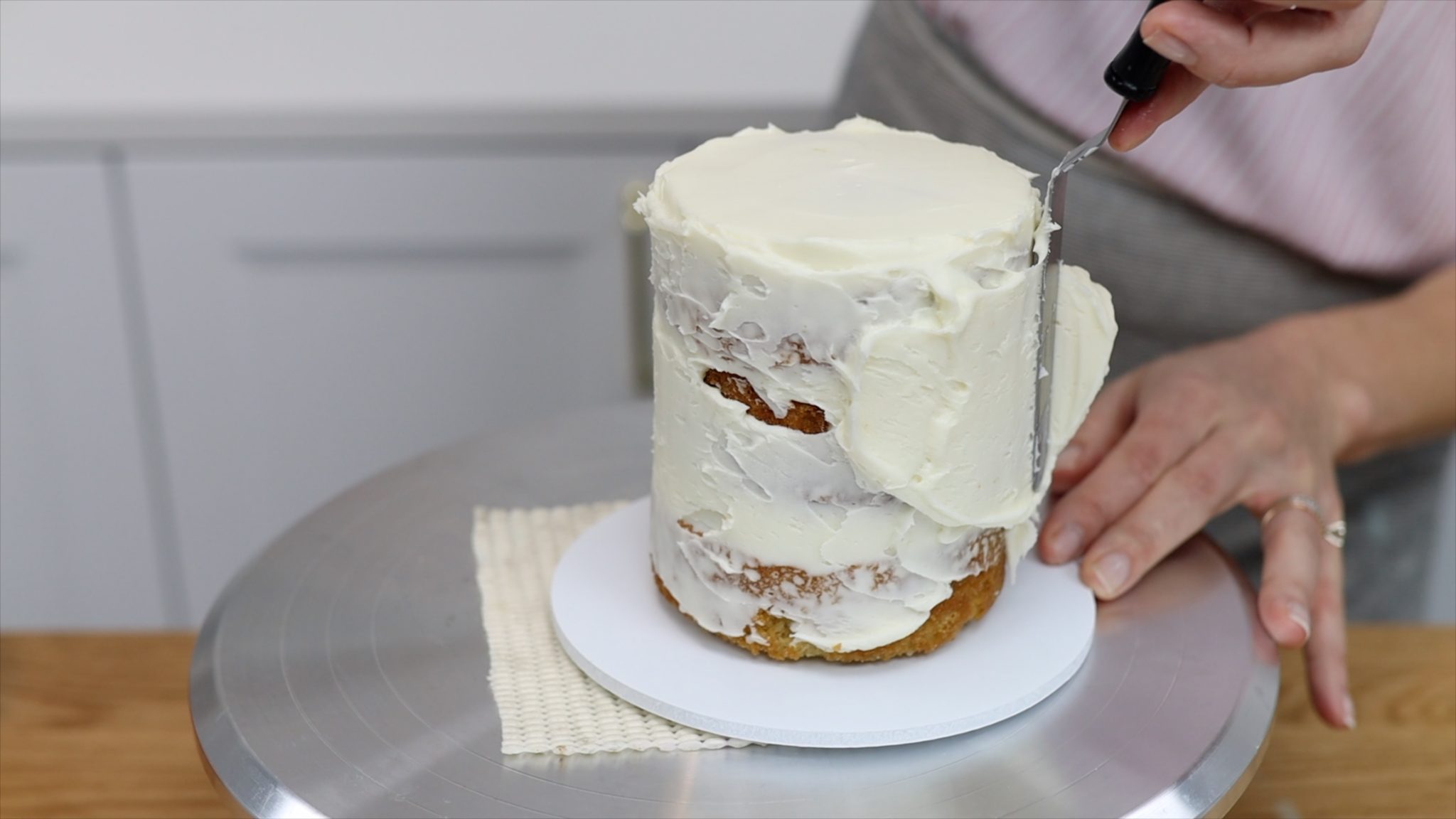 15 Frosting Mistakes You're Making (and How to Fix Them!) - British ...