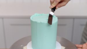 15 Frosting Mistakes You're Making (and How to Fix Them!) - British ...