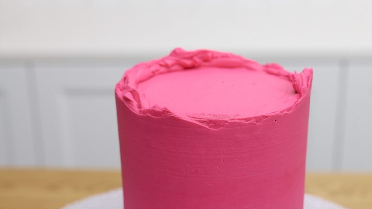 How to Get Sharp Frosting Edges on Cakes - British Girl Bakes