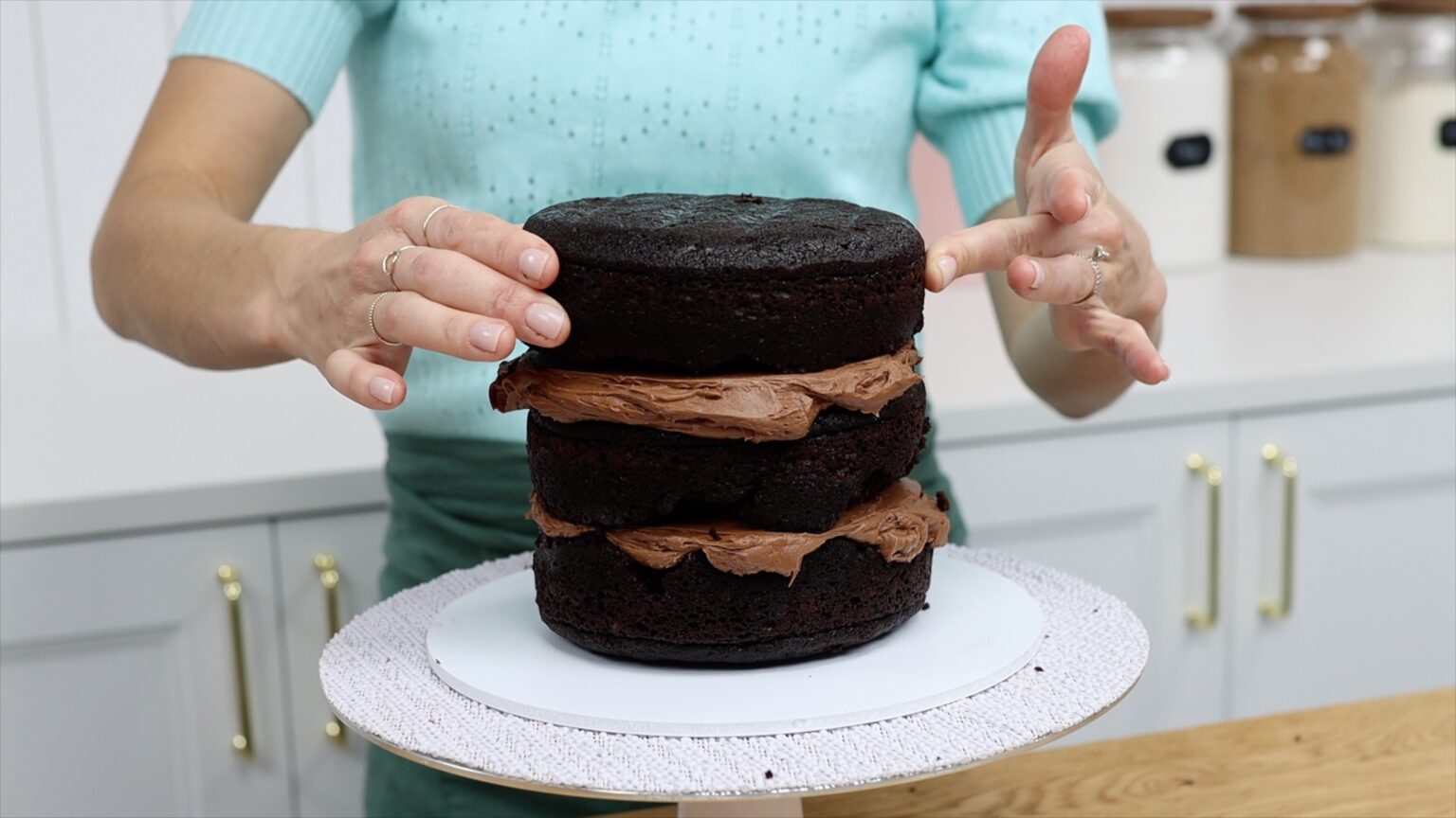 How to Fix Broken Cake Layers - British Girl Bakes