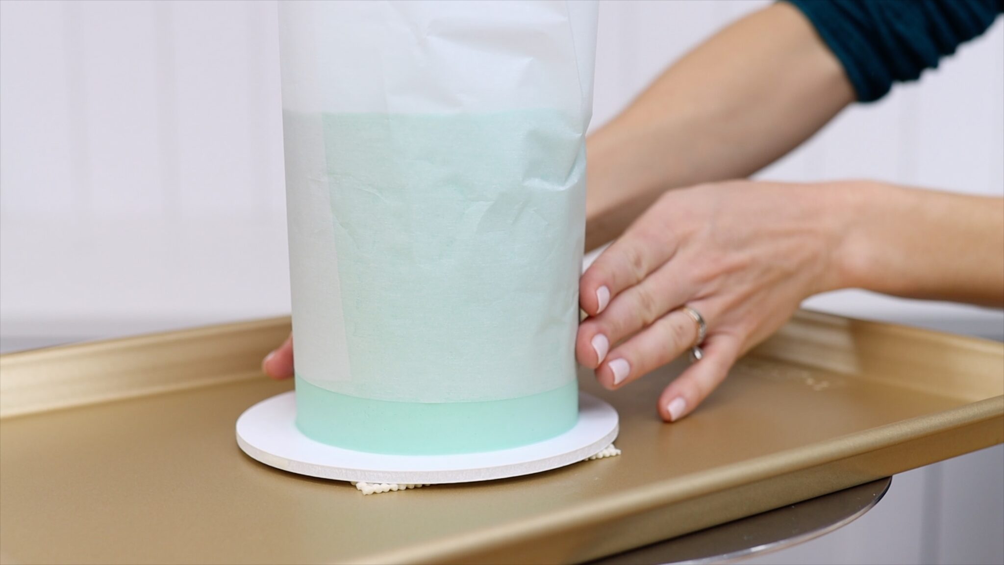 6 Parchment Paper Hacks for Cake Decorating - British Girl Bakes