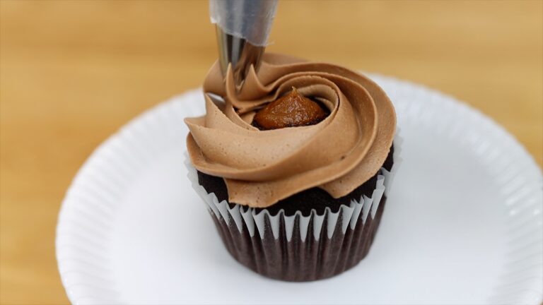 How to Fill Cupcakes with 6 Easy Fillings - British Girl Bakes