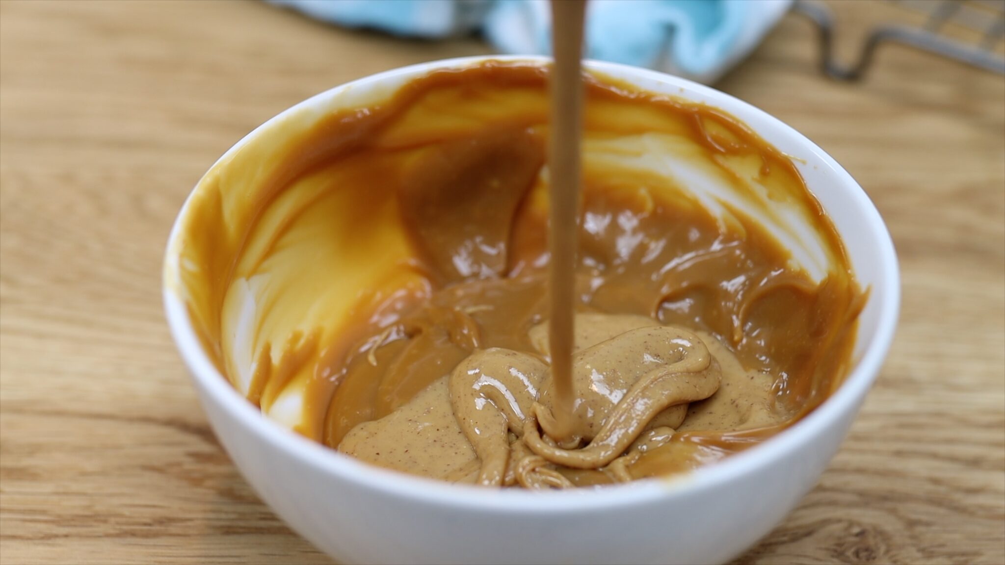 How to Fill Cupcakes with 6 Easy Fillings - British Girl Bakes