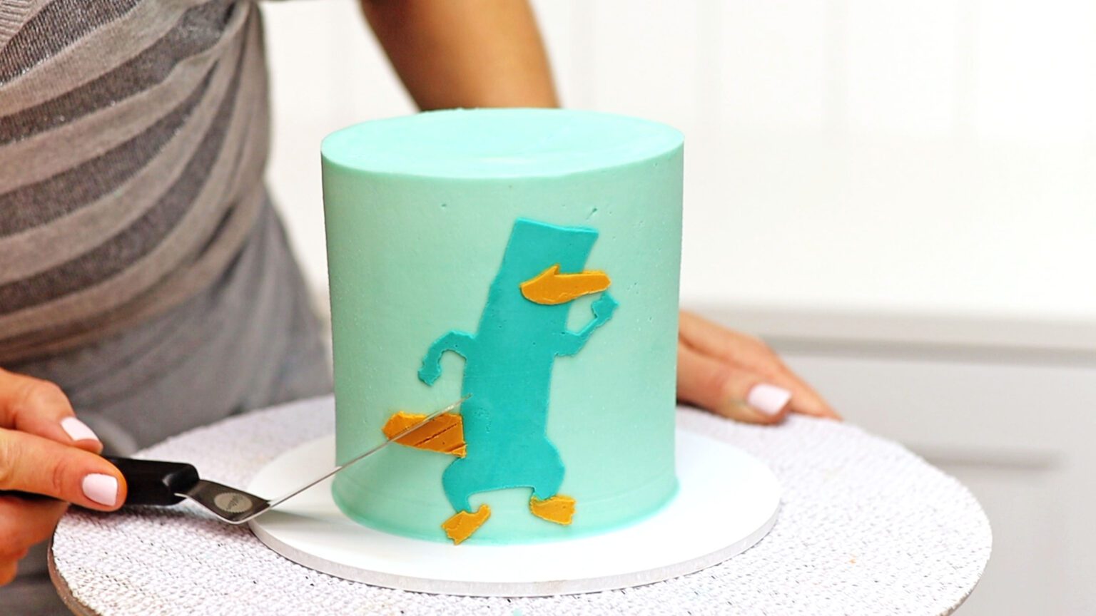 Parchment Paper for Cake Decorating - British Girl Bakes