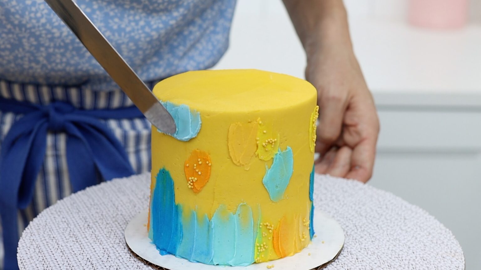 11 Quick Fixes for Cake Mistakes - British Girl Bakes