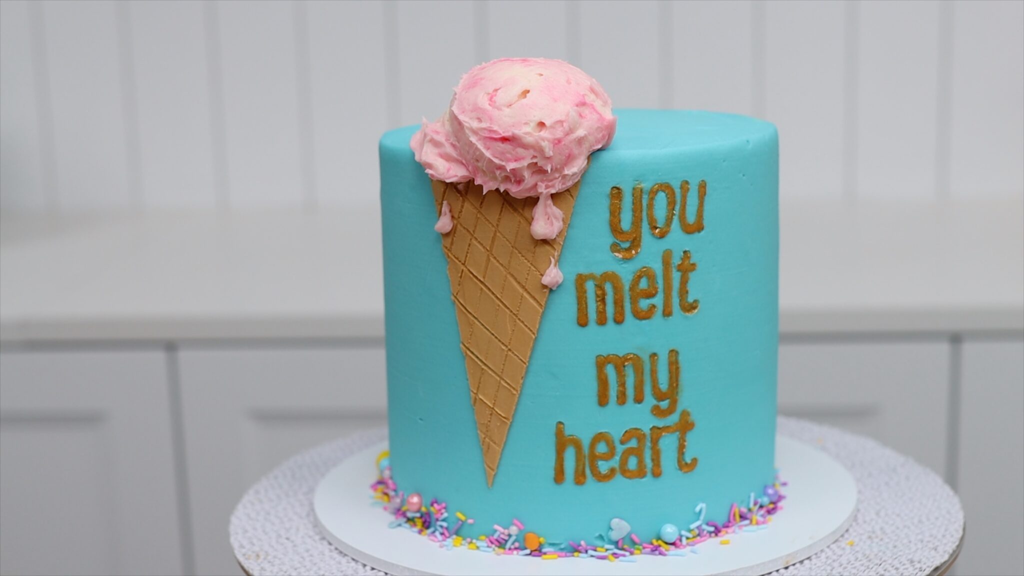 11 Quick Fixes for Cake Mistakes - British Girl Bakes