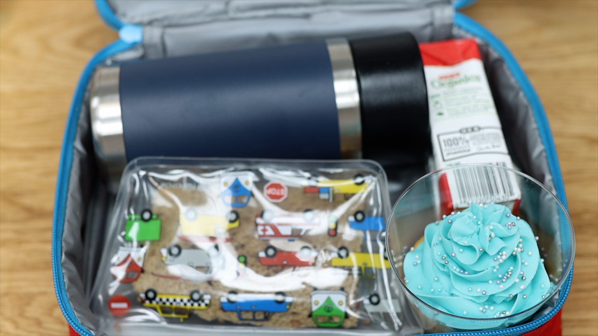 Lunchbox Cakes 4 Ways - British Girl Bakes