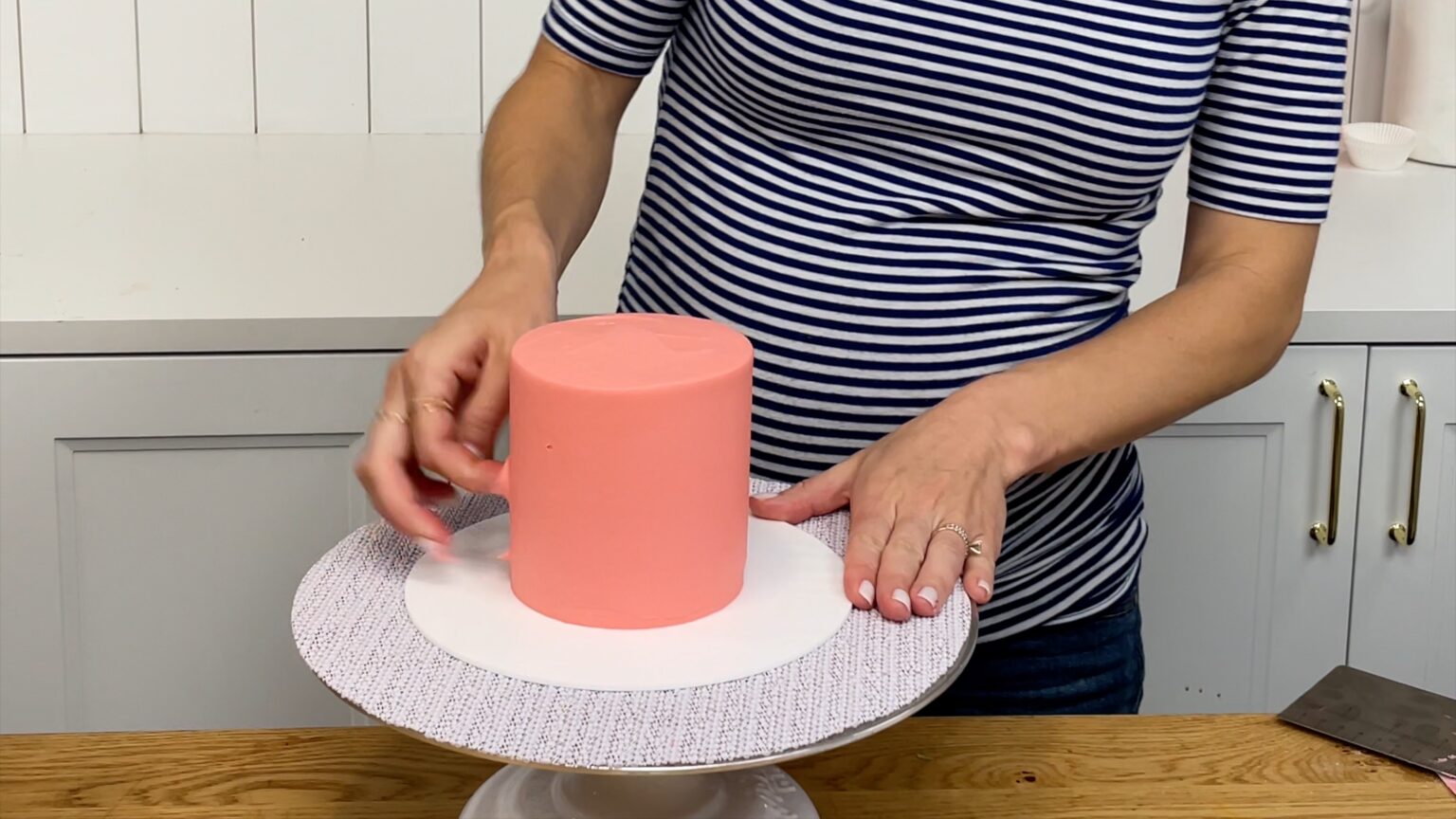 11 Quick Fixes for Cake Mistakes - British Girl Bakes