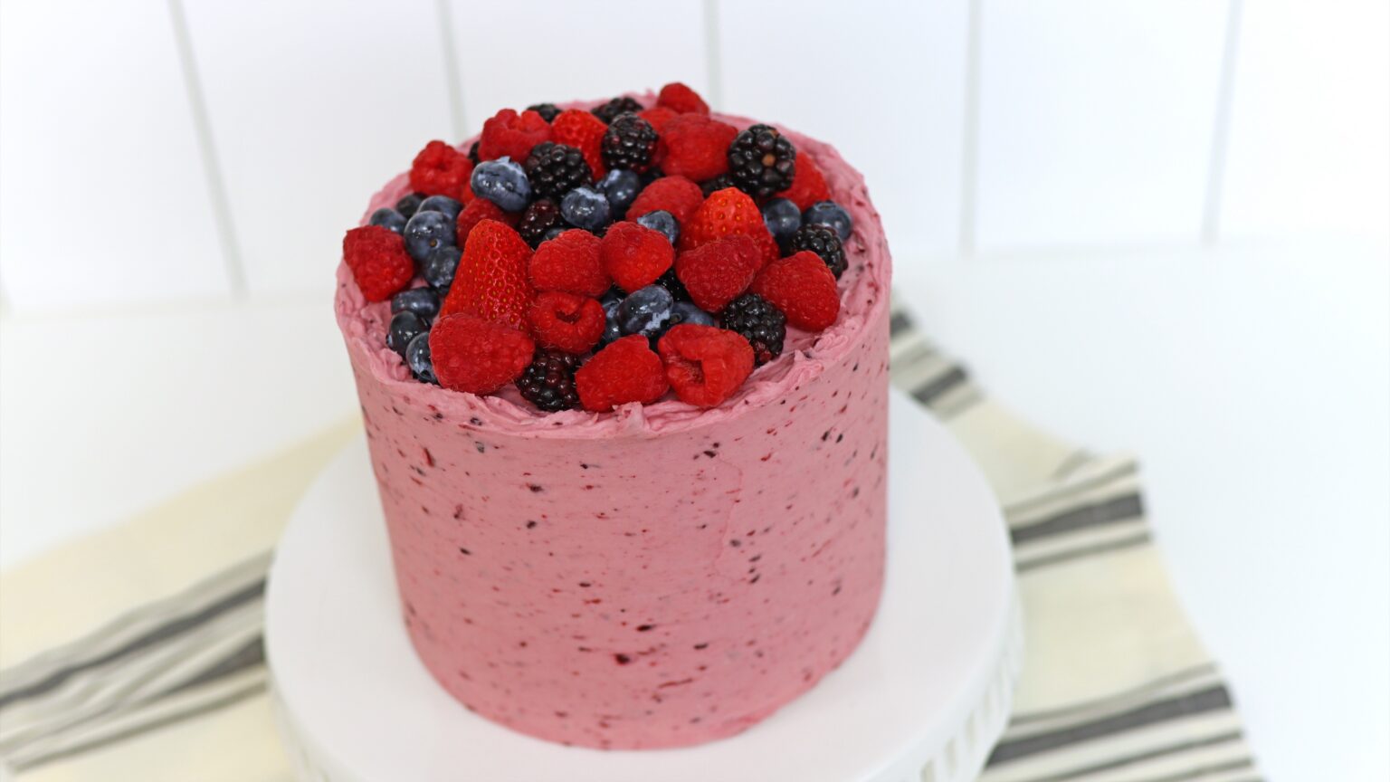 8 Quick Frosting Techniques for Cakes - British Girl Bakes