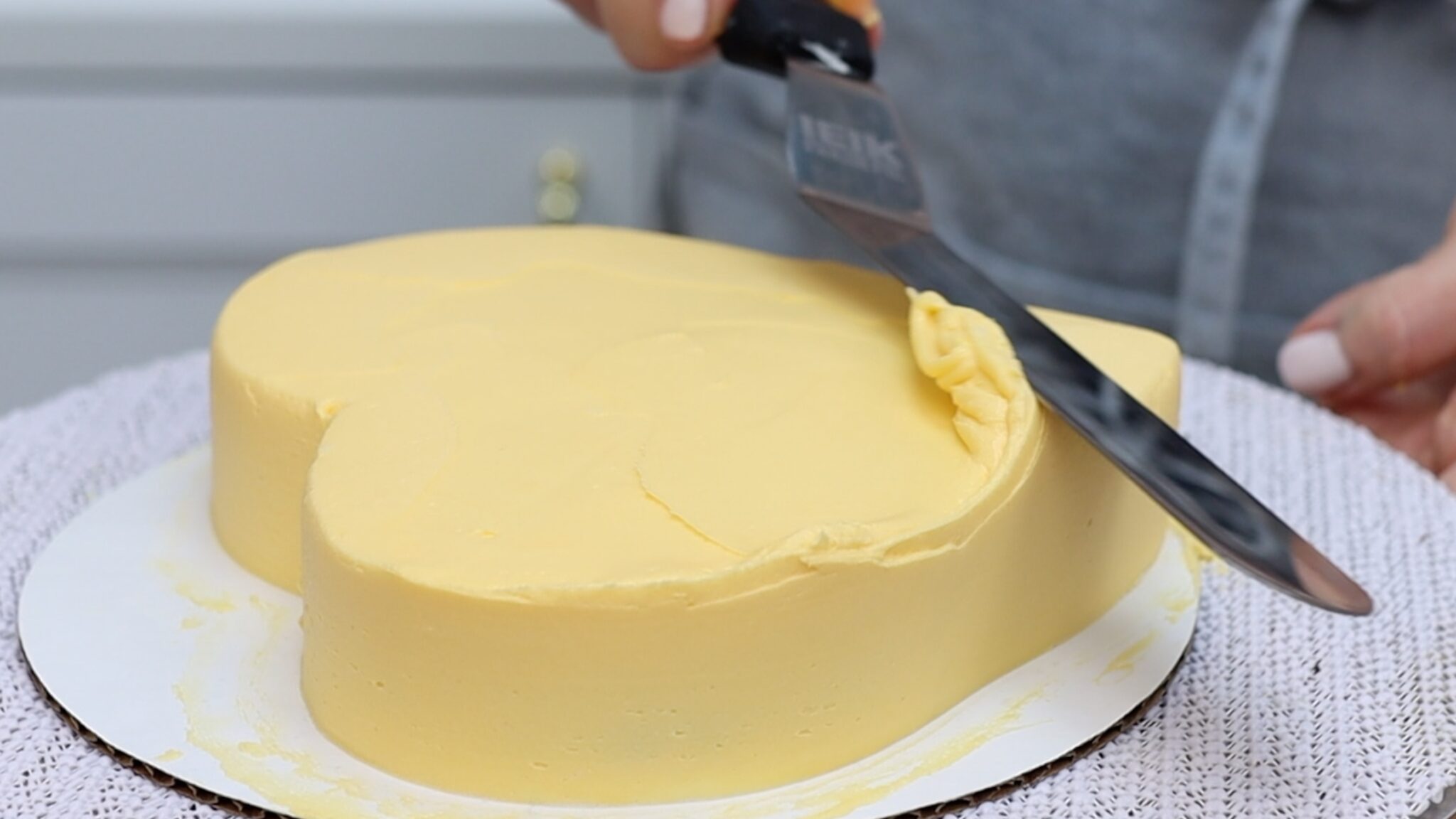 How to Make a Heart Shaped Cake - British Girl Bakes