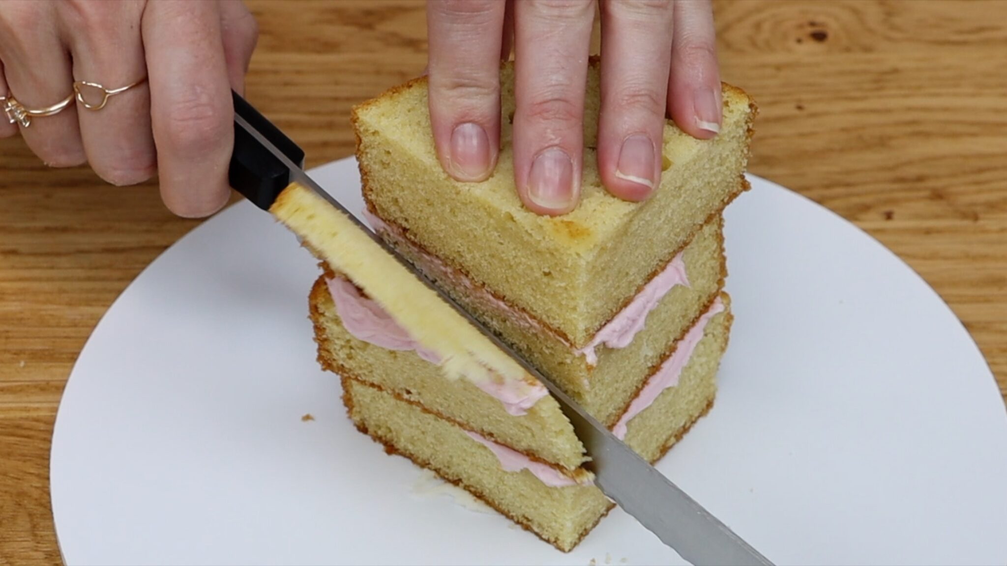 How to Make a Comic Cartoon Cake with Buttercream - British Girl Bakes