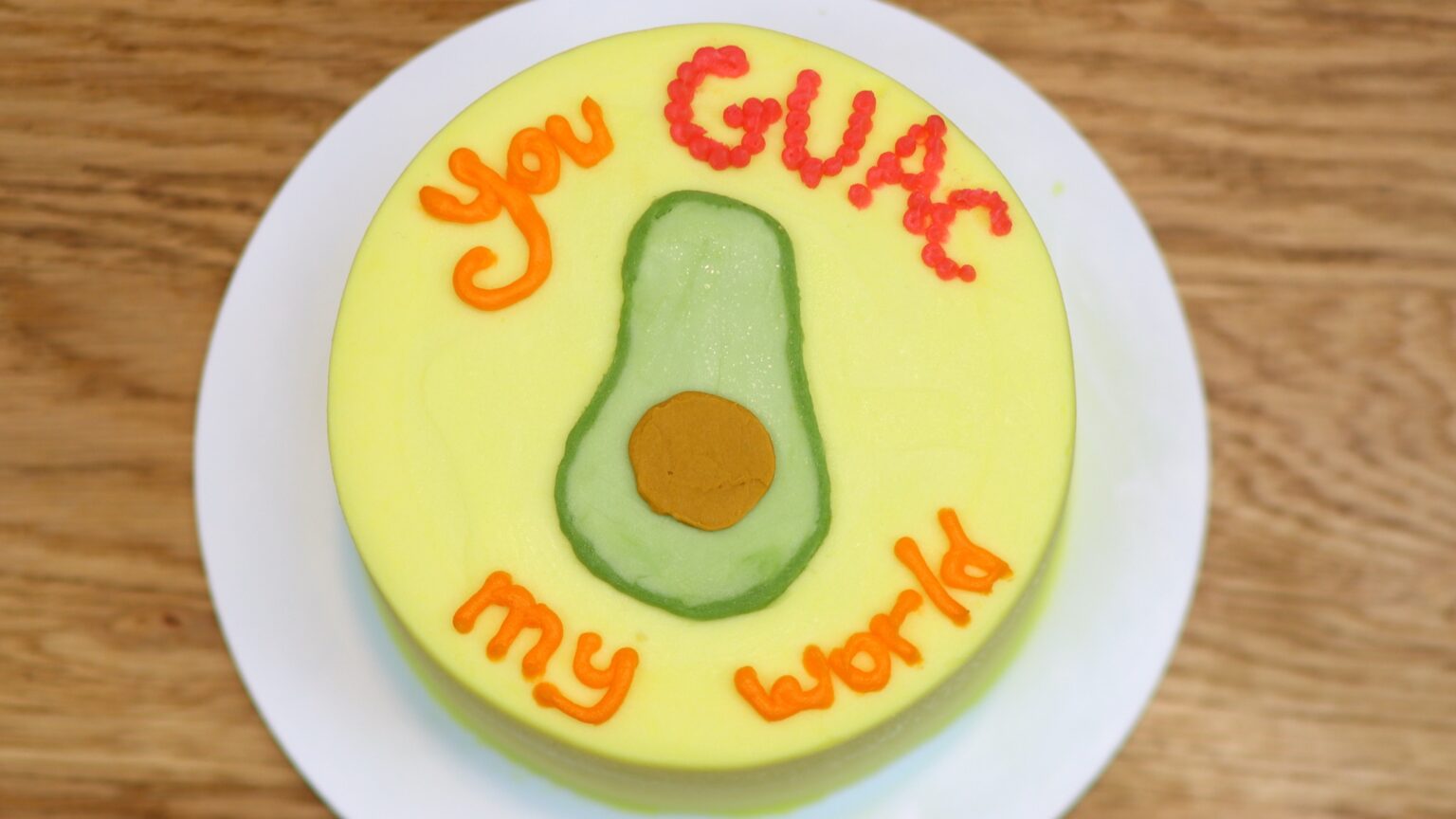 12 Tips for Writing on Cakes - British Girl Bakes