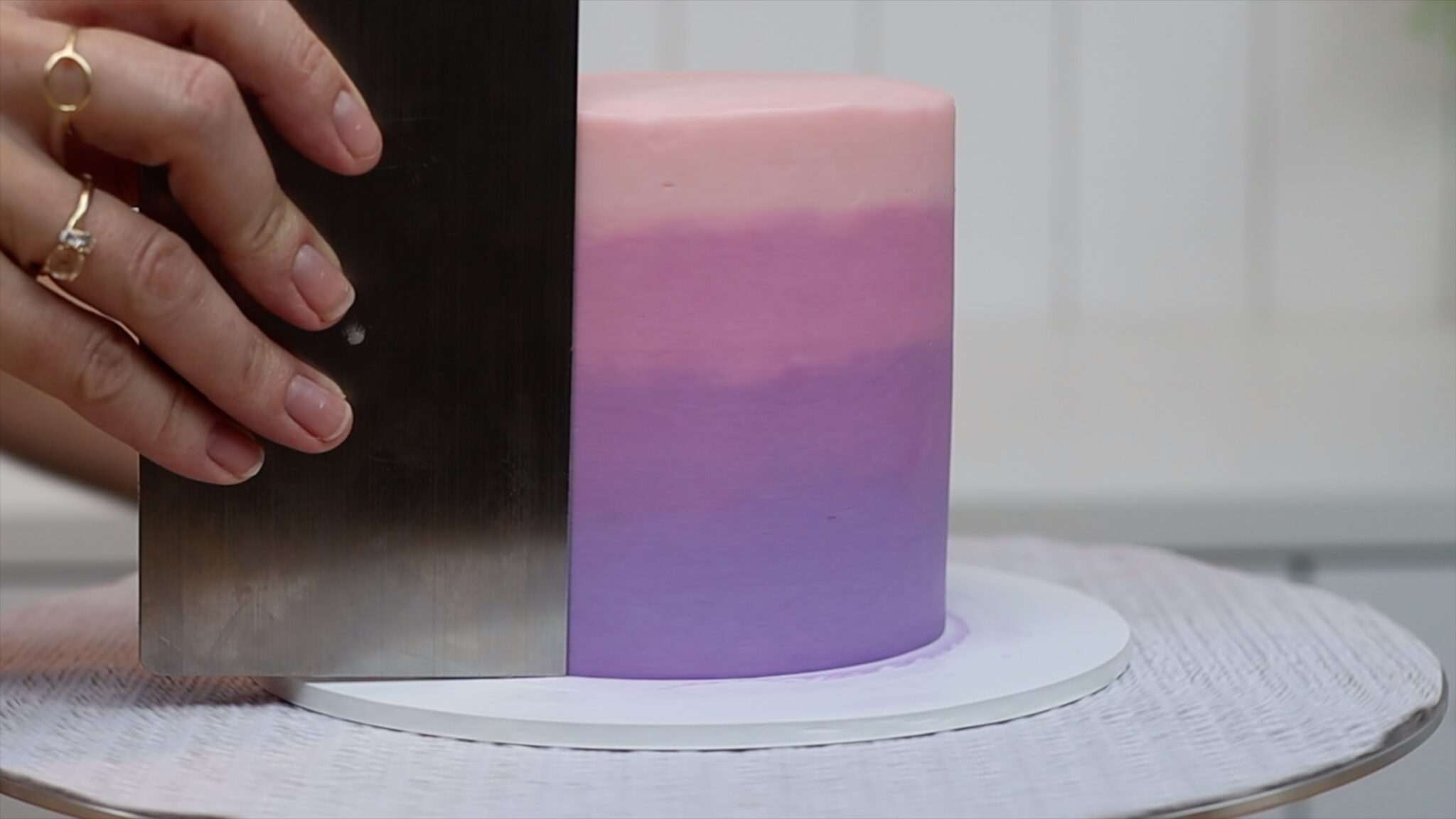 Cake Decorating Tools that Really Work! - British Girl Bakes