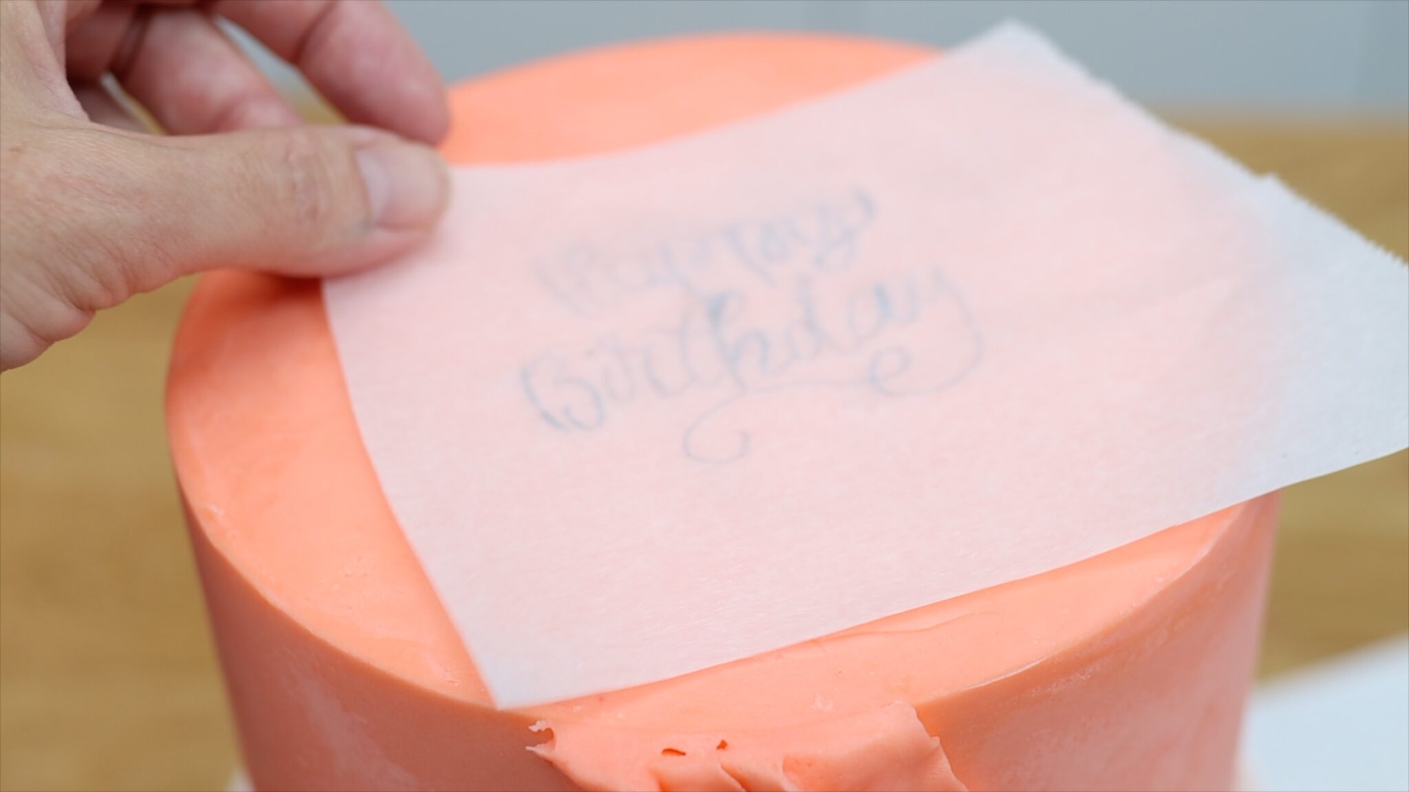 How to Write Happy Birthday on a Cake - British Girl Bakes