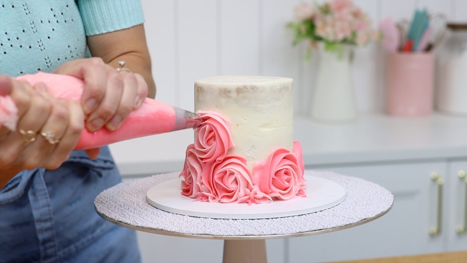 Facelift Frosting - British Girl Bakes