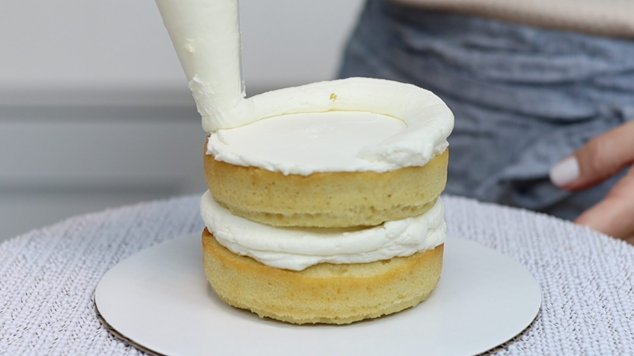 10 Cake Hacks You'll Wish You Knew Sooner - British Girl Bakes