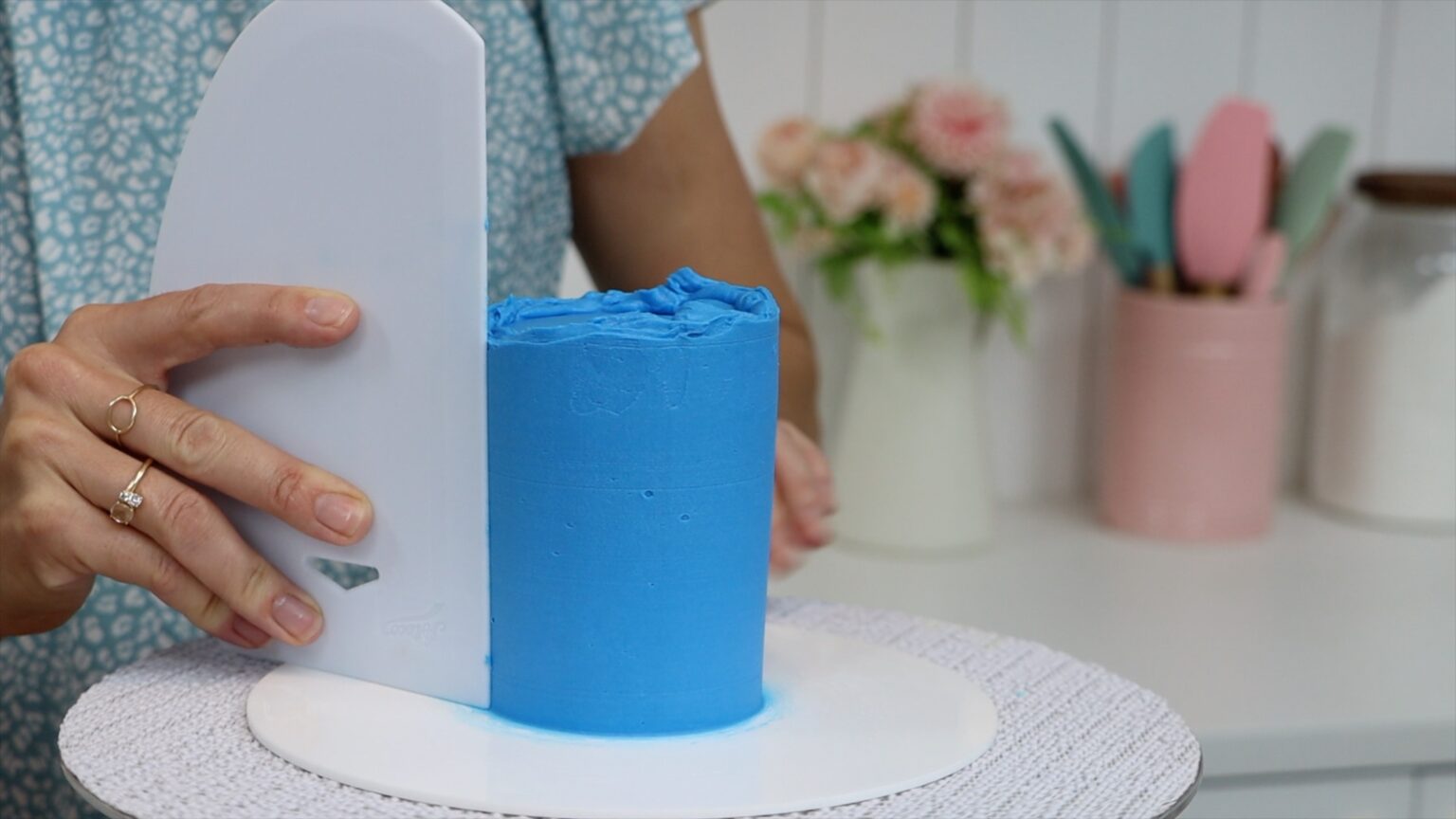 How and Why to Use Cake Dummies - British Girl Bakes