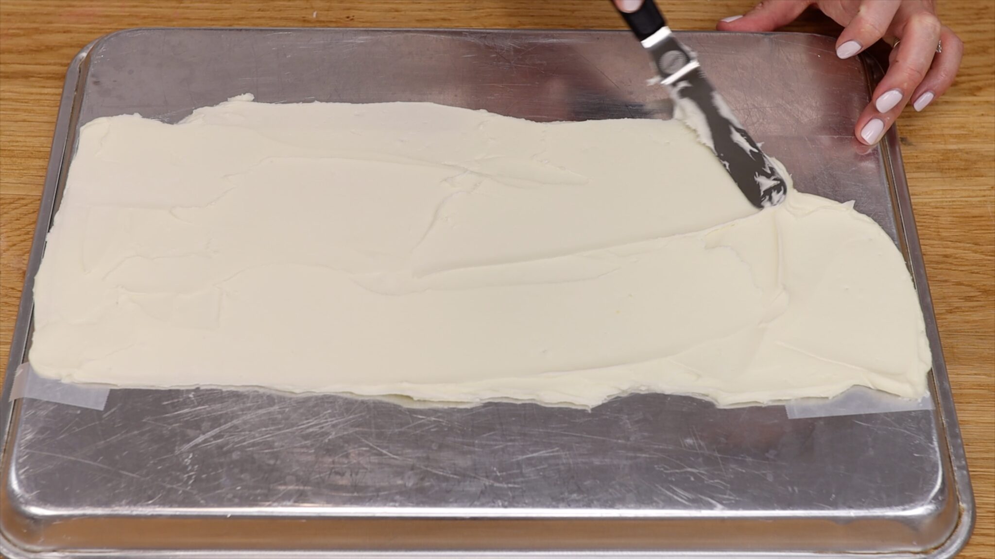 7 Ways to Make Buttercream Patterns on Cake - British Girl Bakes