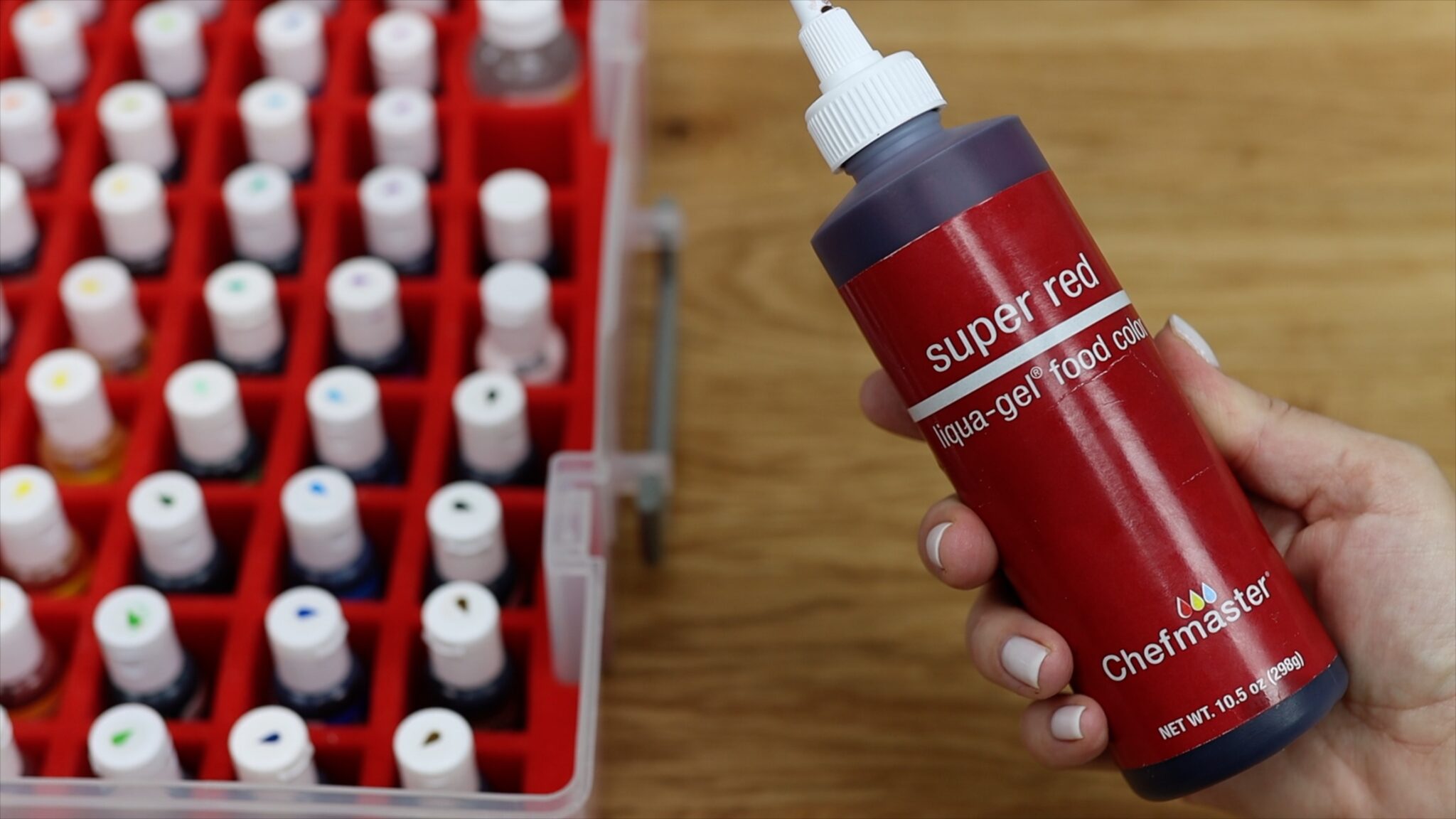 3 Tricks for Red Frosting - British Girl Bakes