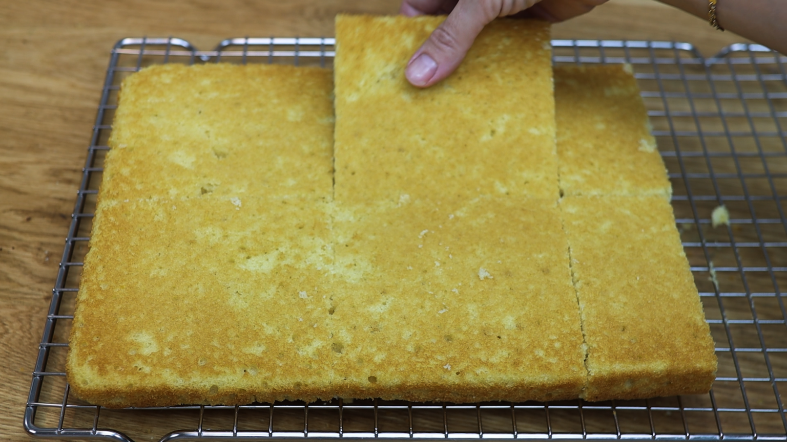 6 Sheet Pan Cake Transformations - British Girl Bakes