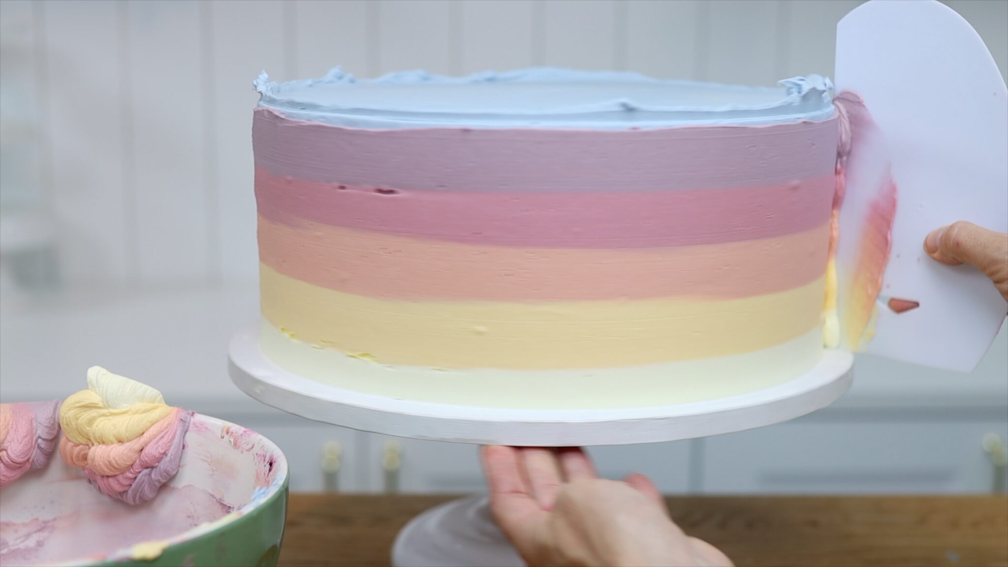 10 Big Cake Hacks - British Girl Bakes