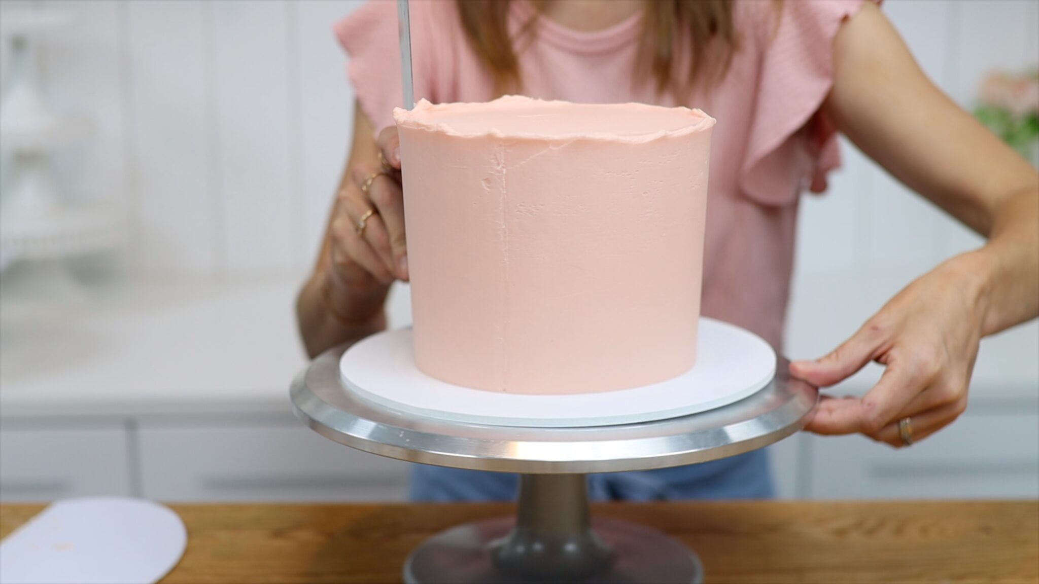 Your First 10 Tools to Decorate a Cake - British Girl Bakes