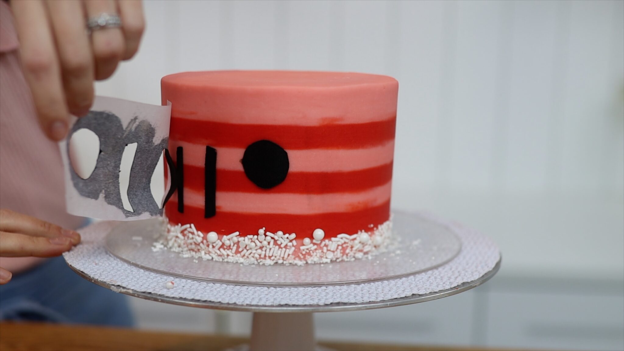 10 Cake Decorating Shortcuts - British Girl Bakes