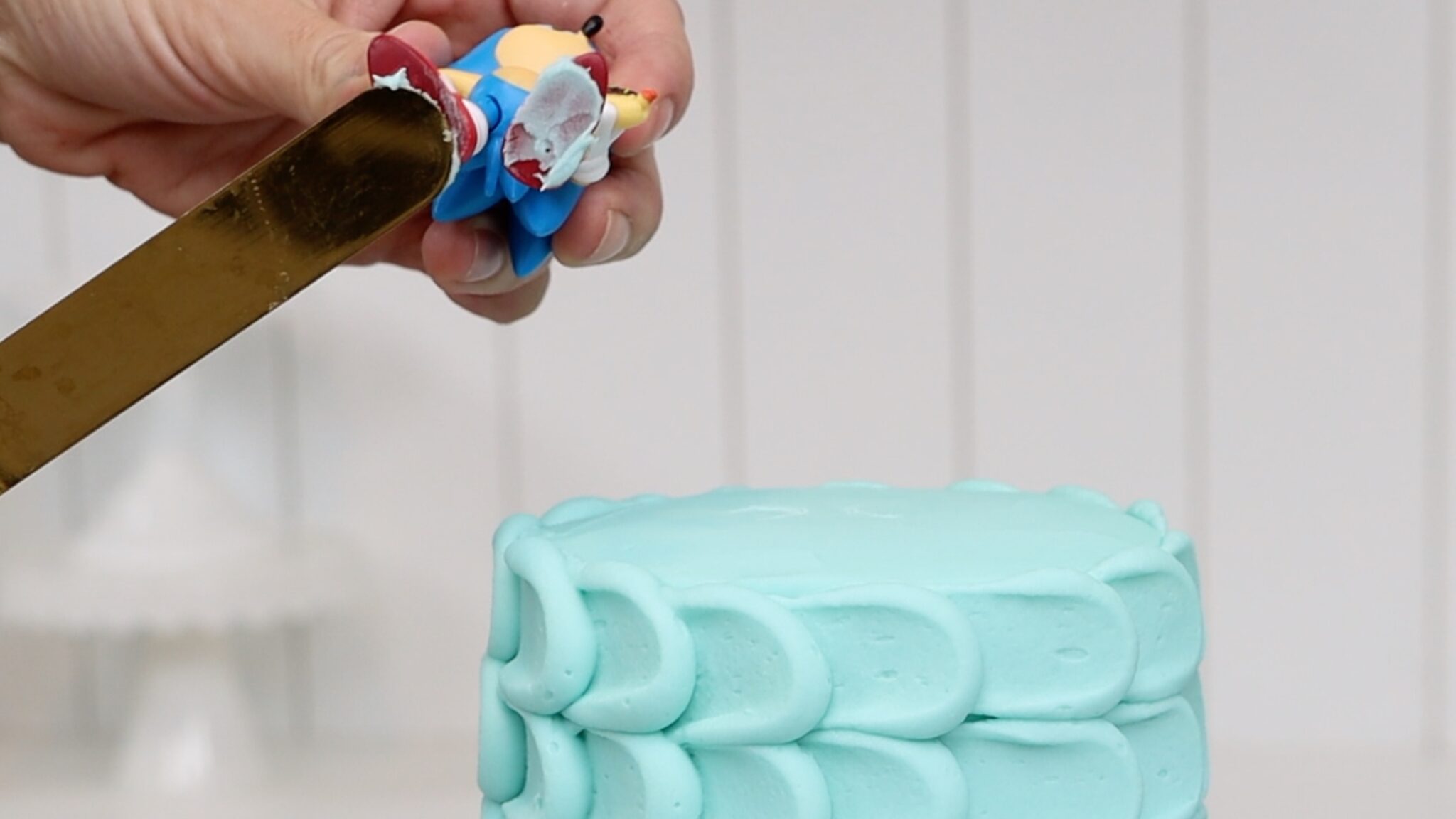10 Easy Cake Toppers - British Girl Bakes
