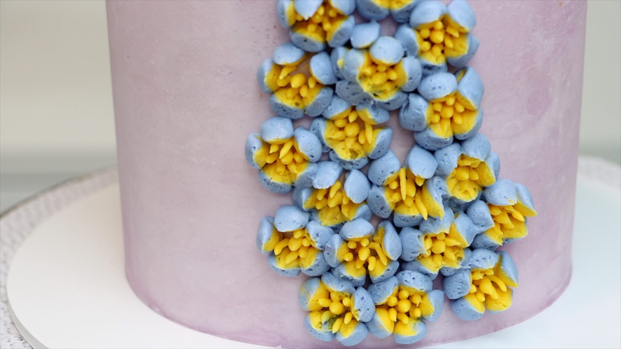 6 Hacks for Russian Piping Tips - British Girl Bakes