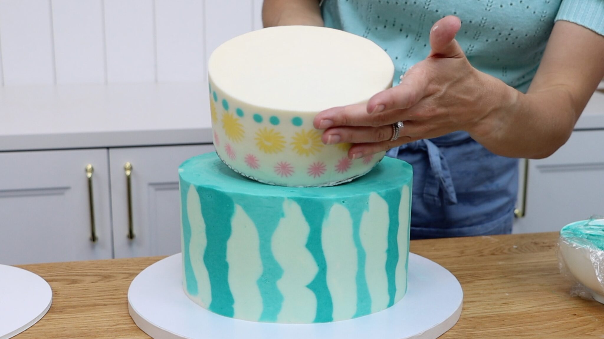 10 Ways to Use Toothpicks for Cake Decorating - British Girl Bakes