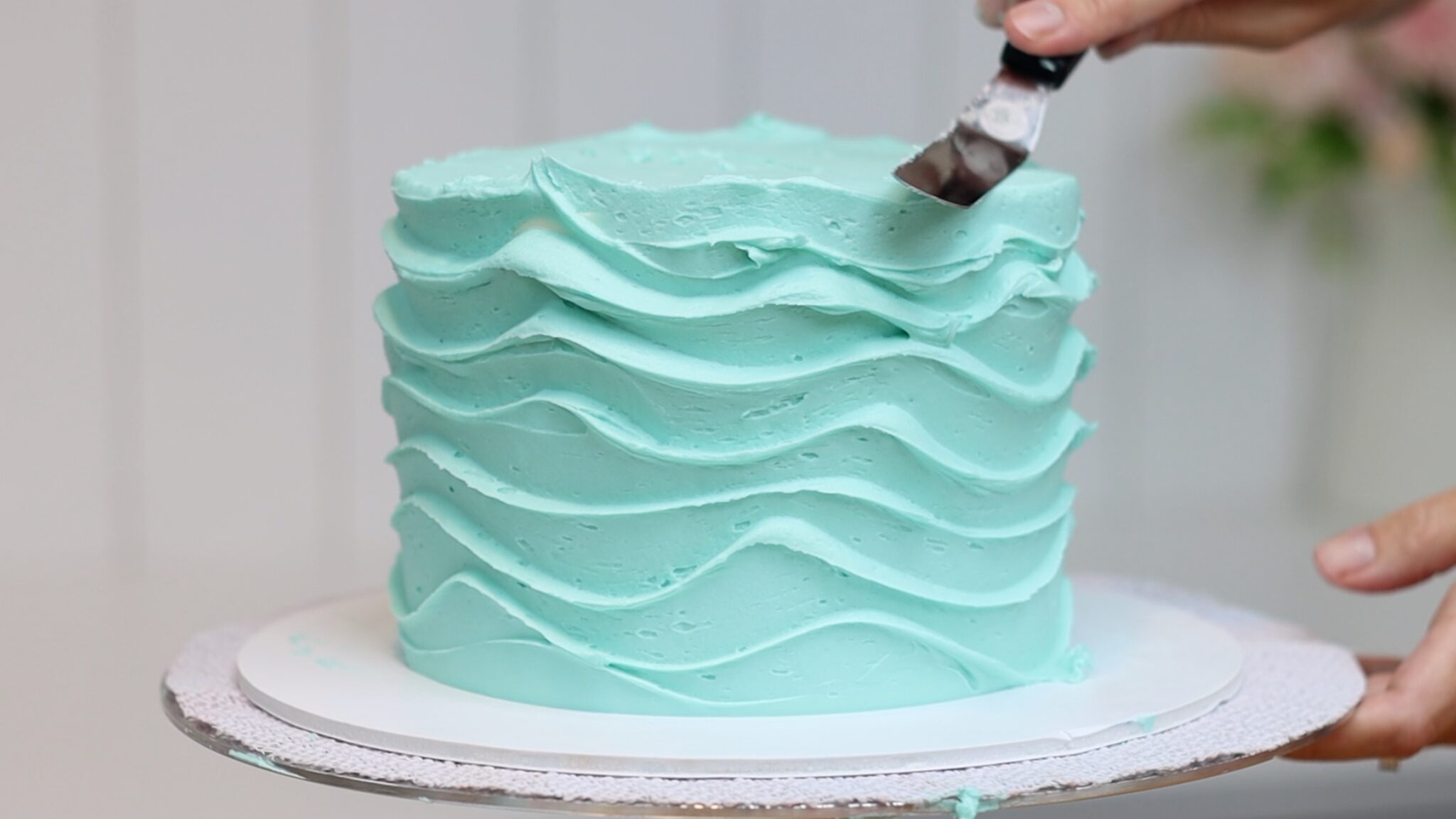5 Ways to Decorate a Cake without Tools - British Girl Bakes