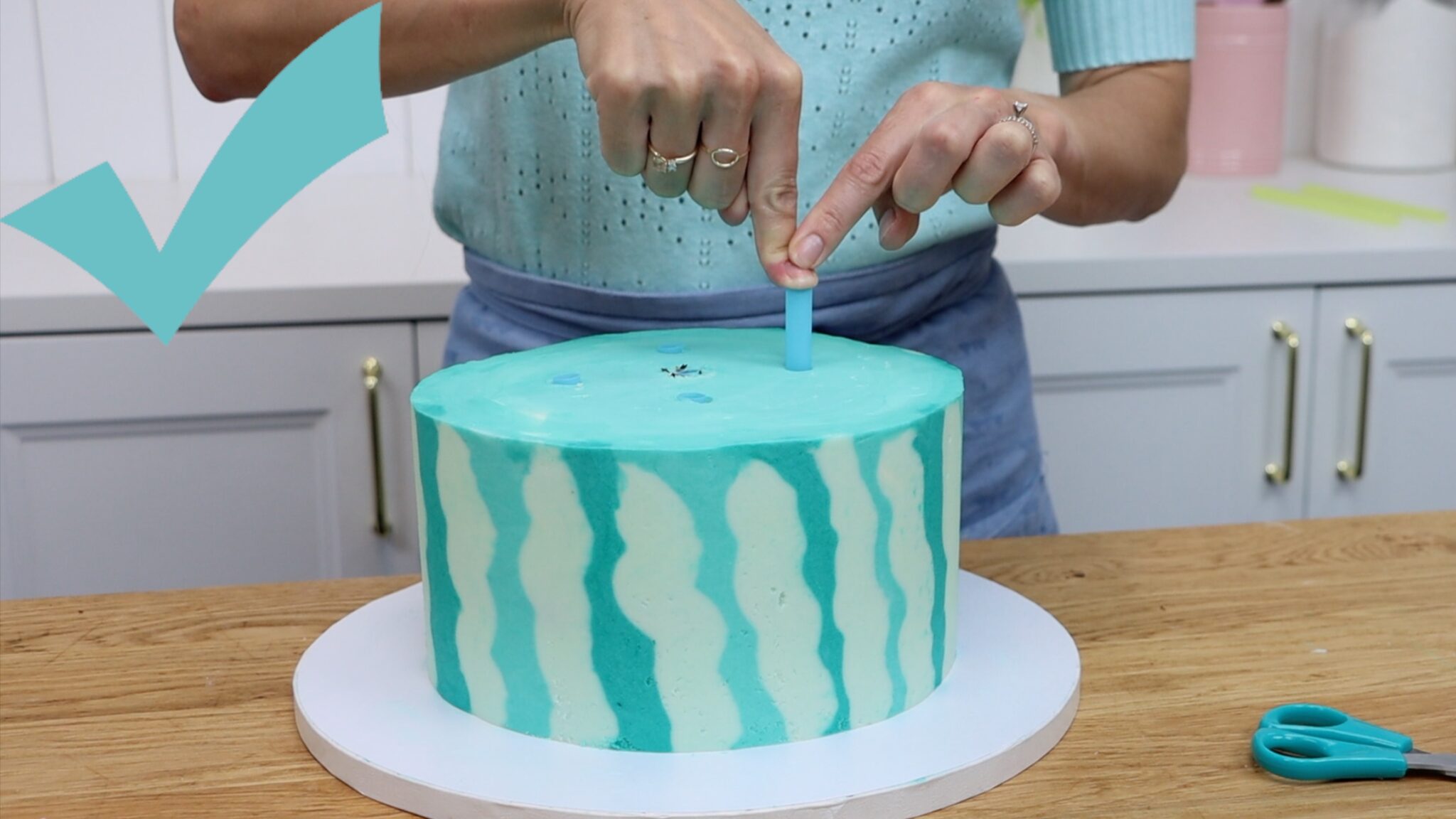 10 Cake Fails and How to Avoid Them - British Girl Bakes