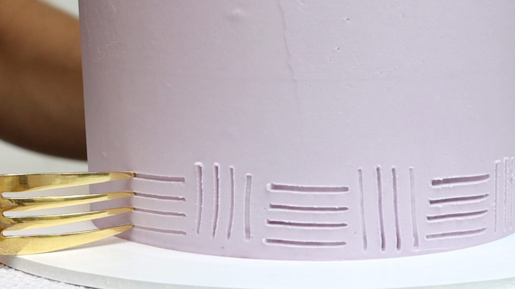 5 Ways to Decorate a Cake without Tools - British Girl Bakes