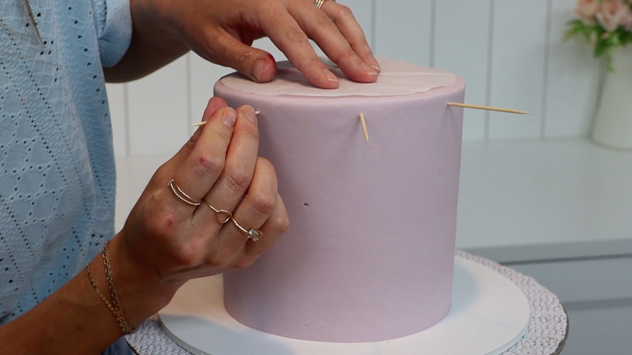 10 Ways to Use Toothpicks for Cake Decorating - British Girl Bakes