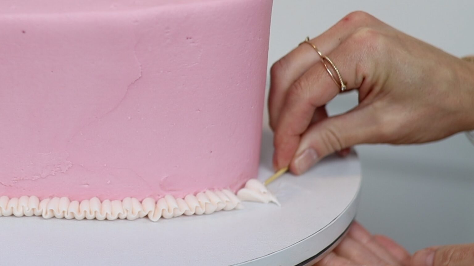 10 Ways to Use Toothpicks for Cake Decorating - British Girl Bakes