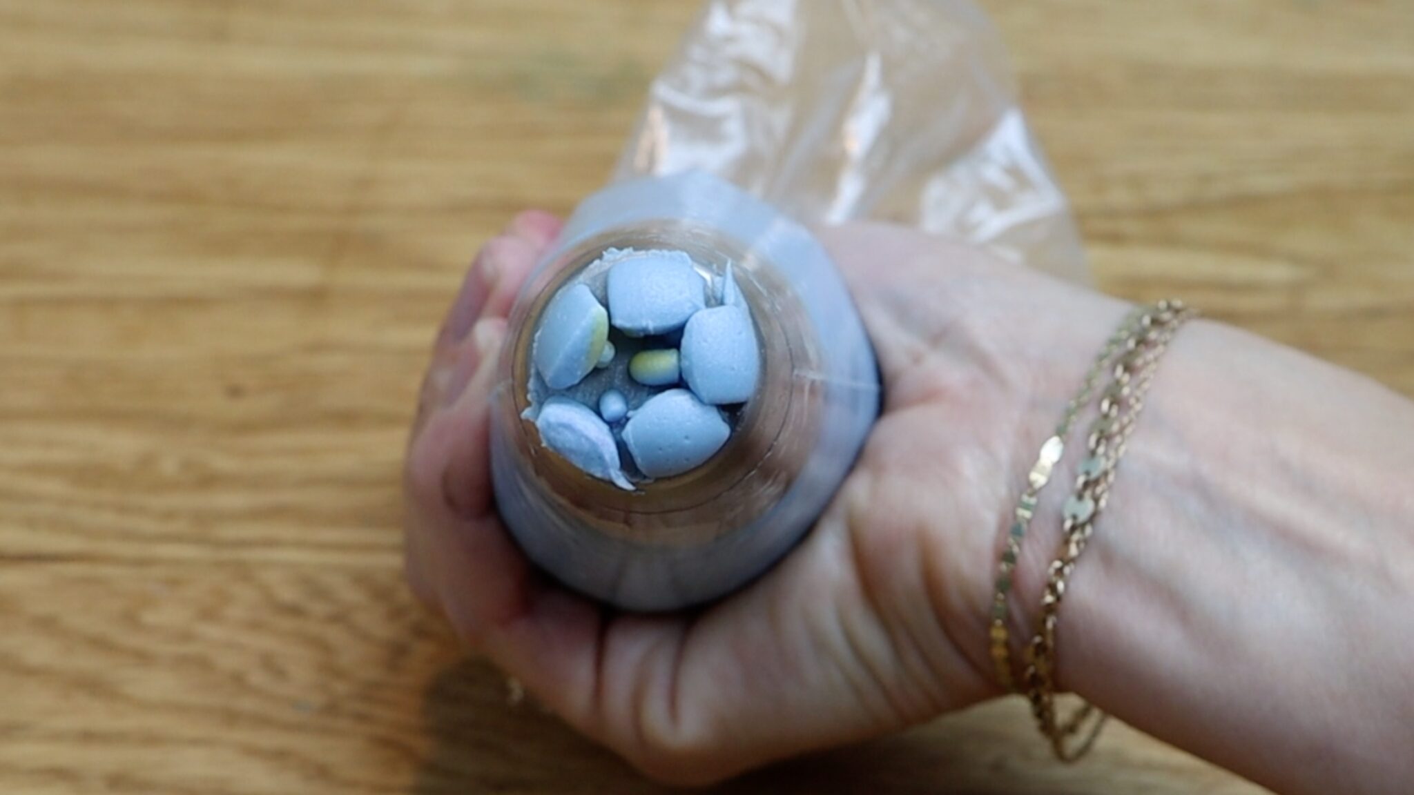 6 Hacks for Russian Piping Tips - British Girl Bakes